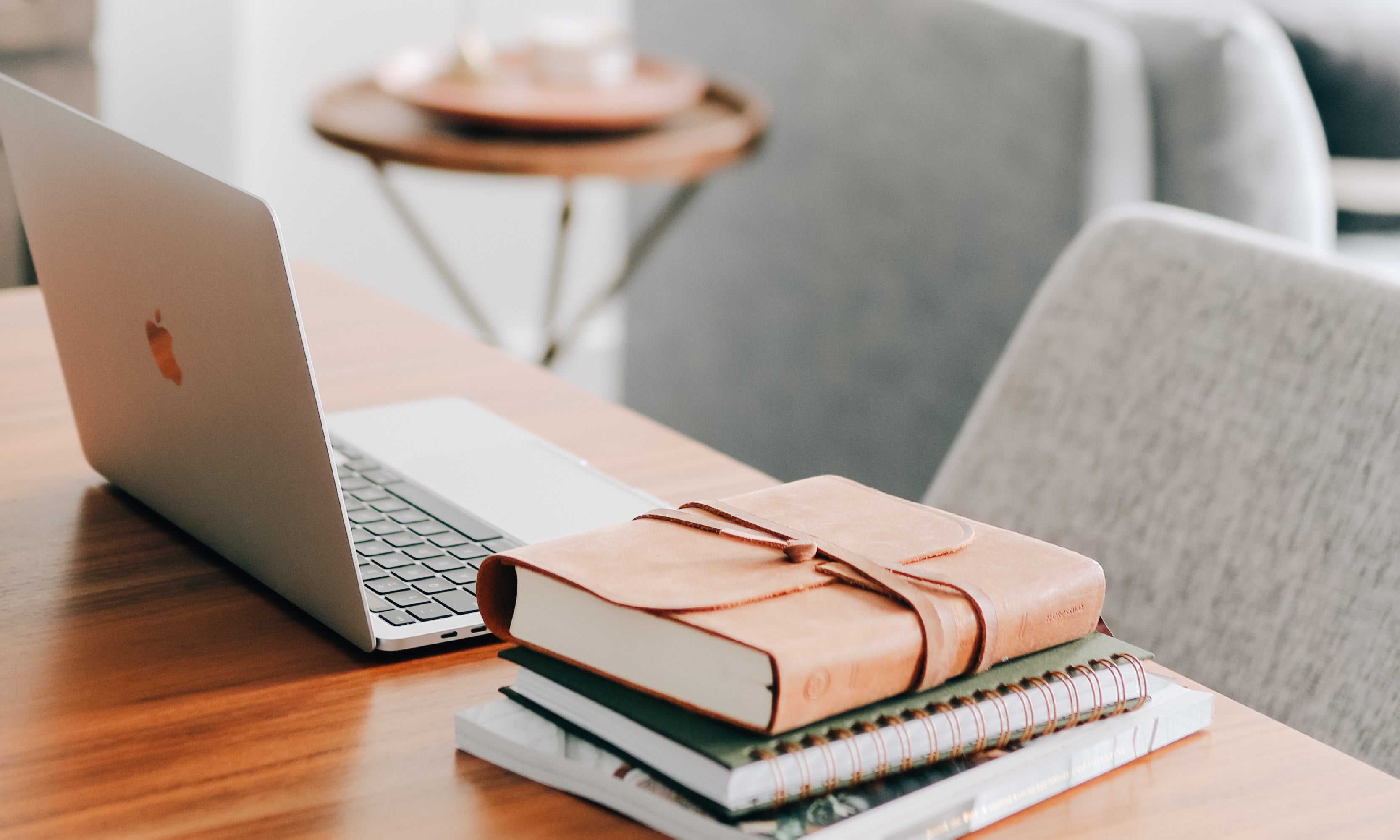 A Day in the Life of a Writer at The Daily Grace Co. | TDGC