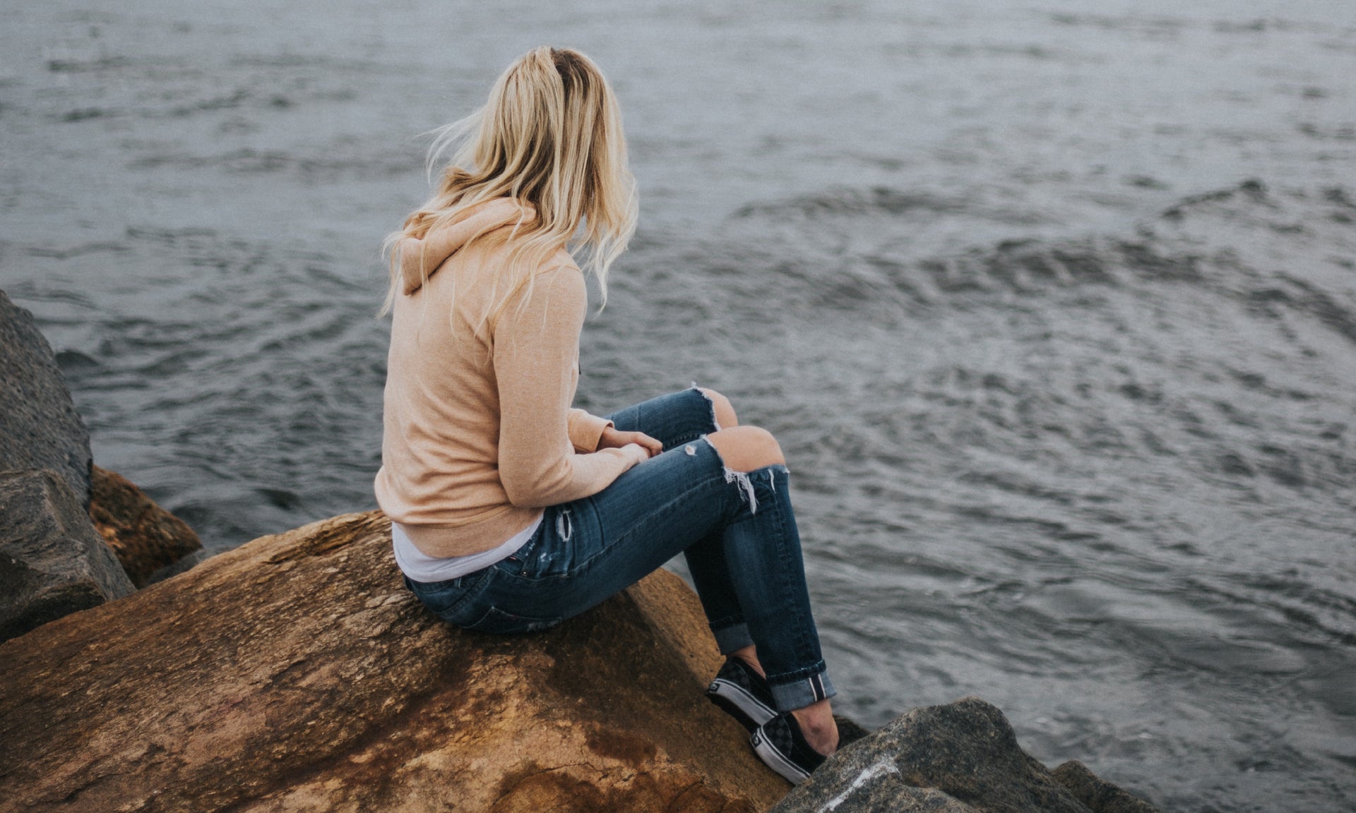 How to Give Thanks When Life Is Hard | TDGC – The Daily Grace Co.