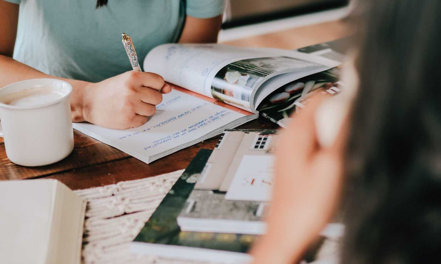 Finding Meaningful Friendship When Life Is Busy – The Daily Grace Co.