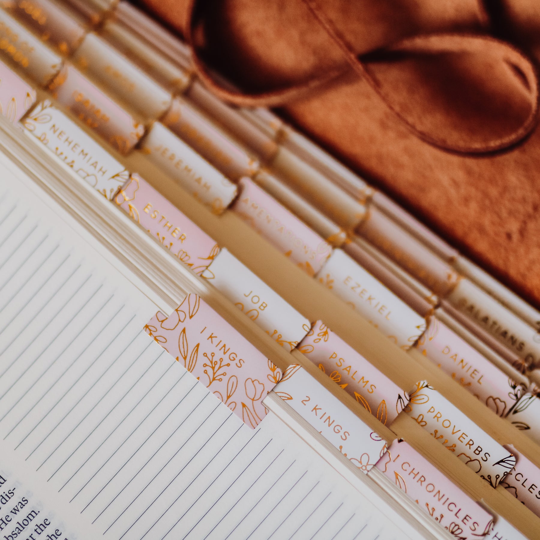 Gold Foil Bible Tabs - Dusty Pink | TDGC – The Daily Grace Co.